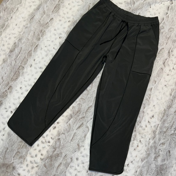 lululemon athletica | Pants & Jumpsuits | Lululemon Loose Fit Cropped ...